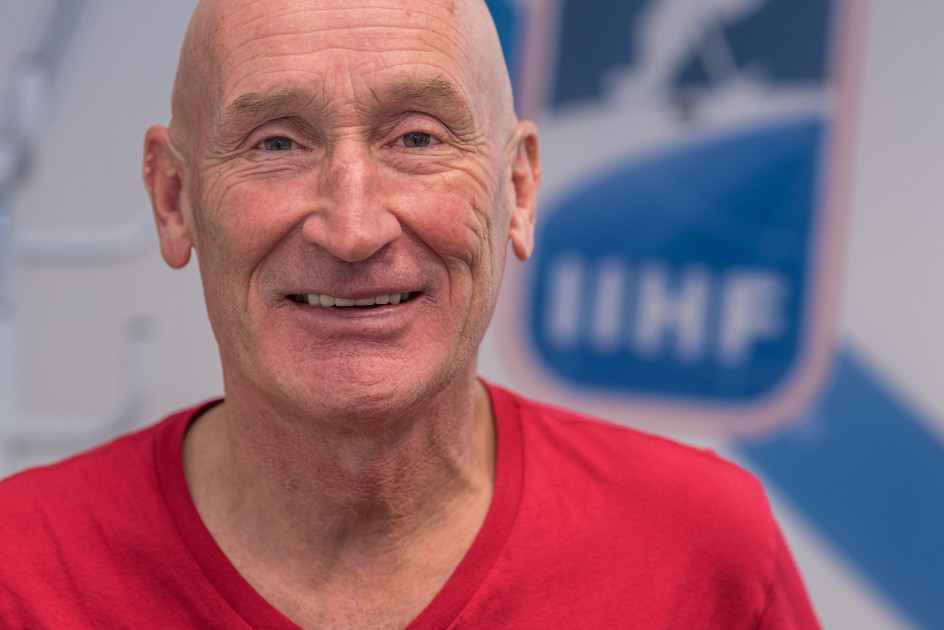 Tréner slovenskej hokejovej reprezentácie Craig Ramsay vylepšil ...