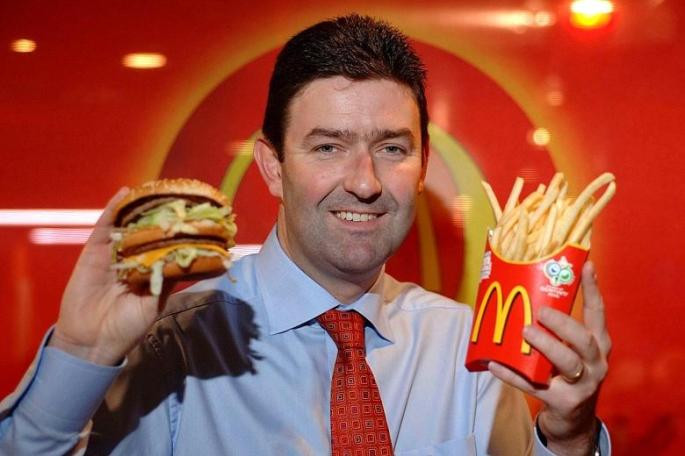 Pre vzťah na pracovisku musel odísť CEO McDonald’s