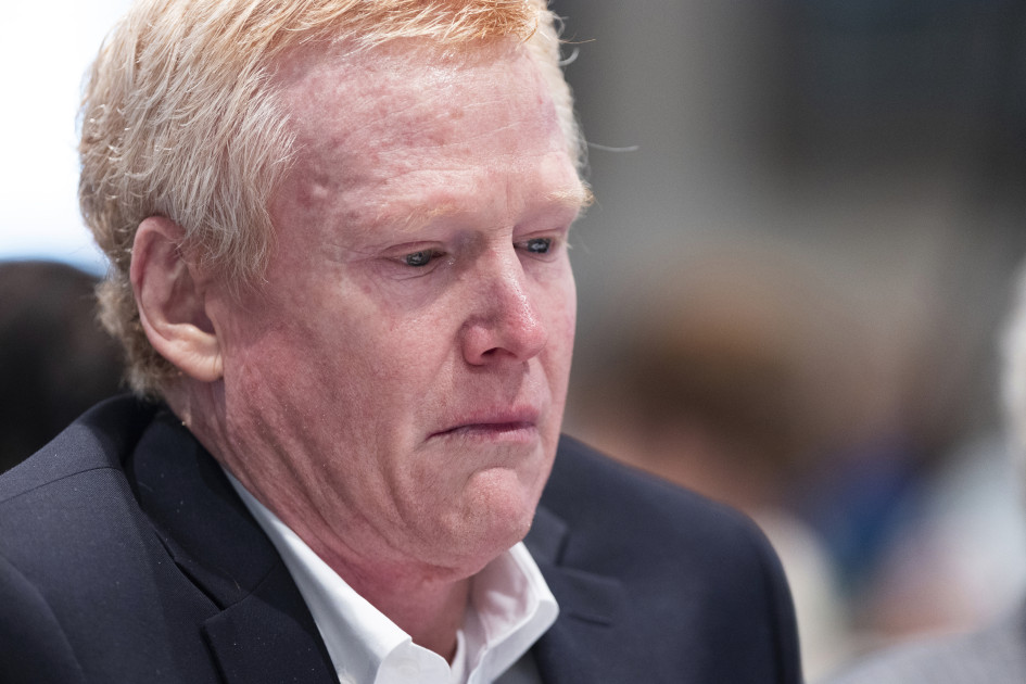 Vplyvný americký právnik Alex Murdaugh zastrelil ženu aj syna, aby ...