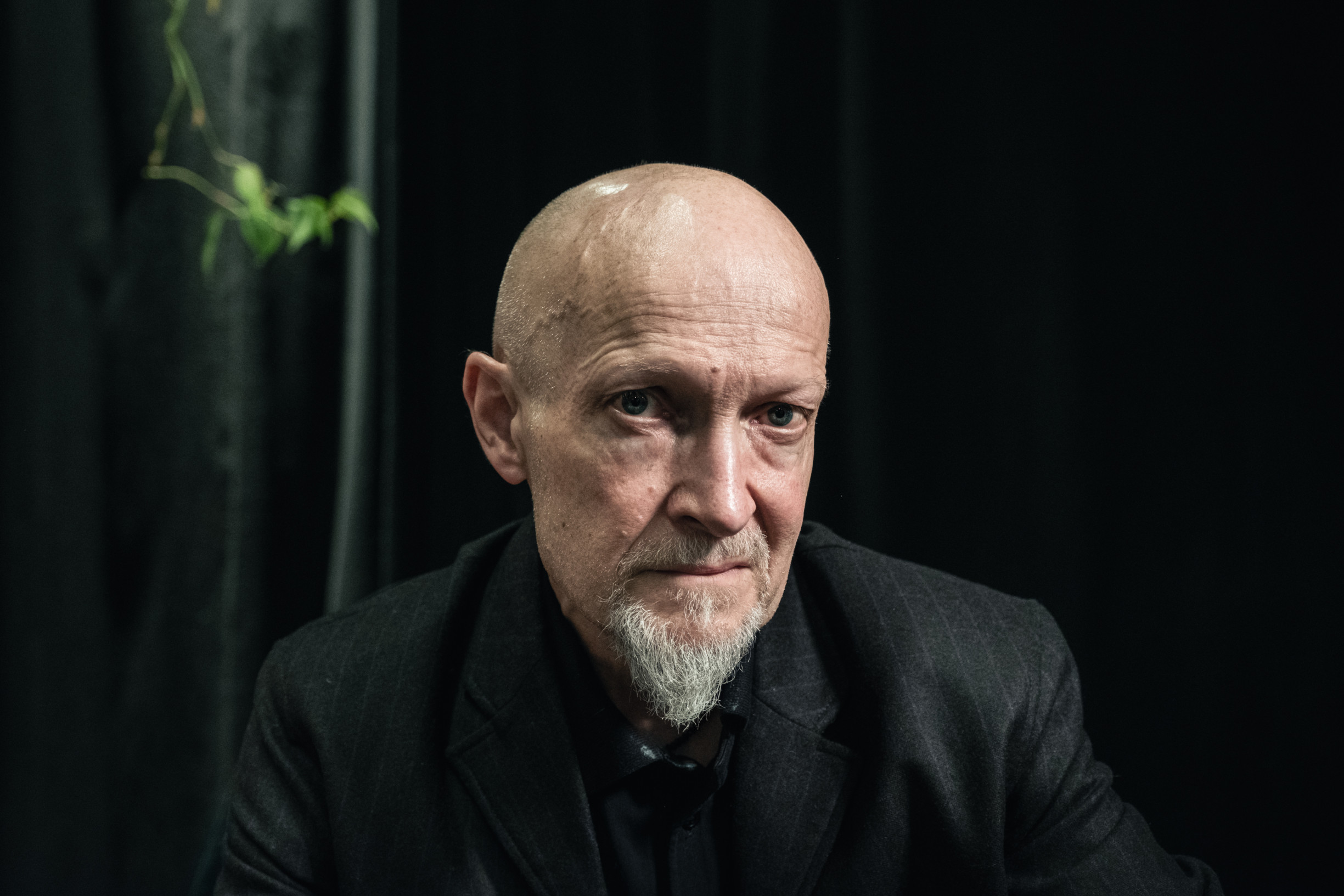 Moja cesta ku knižnici viedla cez rokenrol, hovorí nórsky autor Lars ...