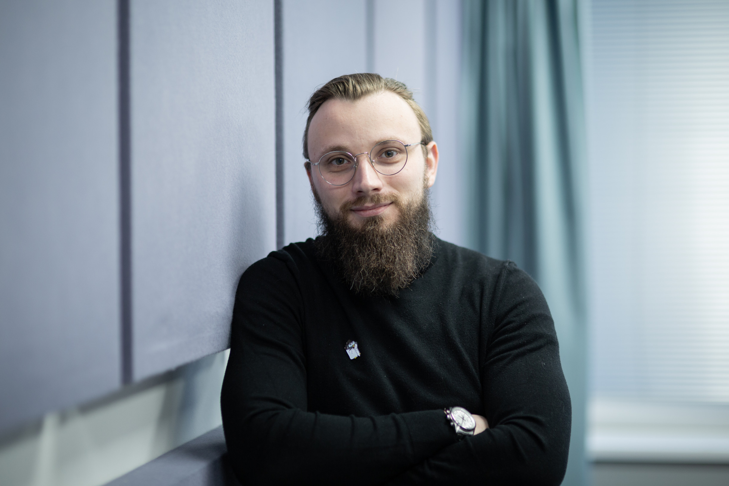 Občas mi pomôže, keď nechám niečo vybuchnúť, hovorí učiteľ, ktorý ...