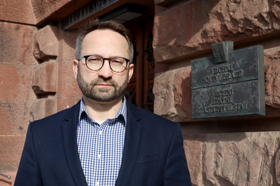 Český prokurátor Borgula: Inzerát znevažujúci vyšetrovateľku? Pred tým ...