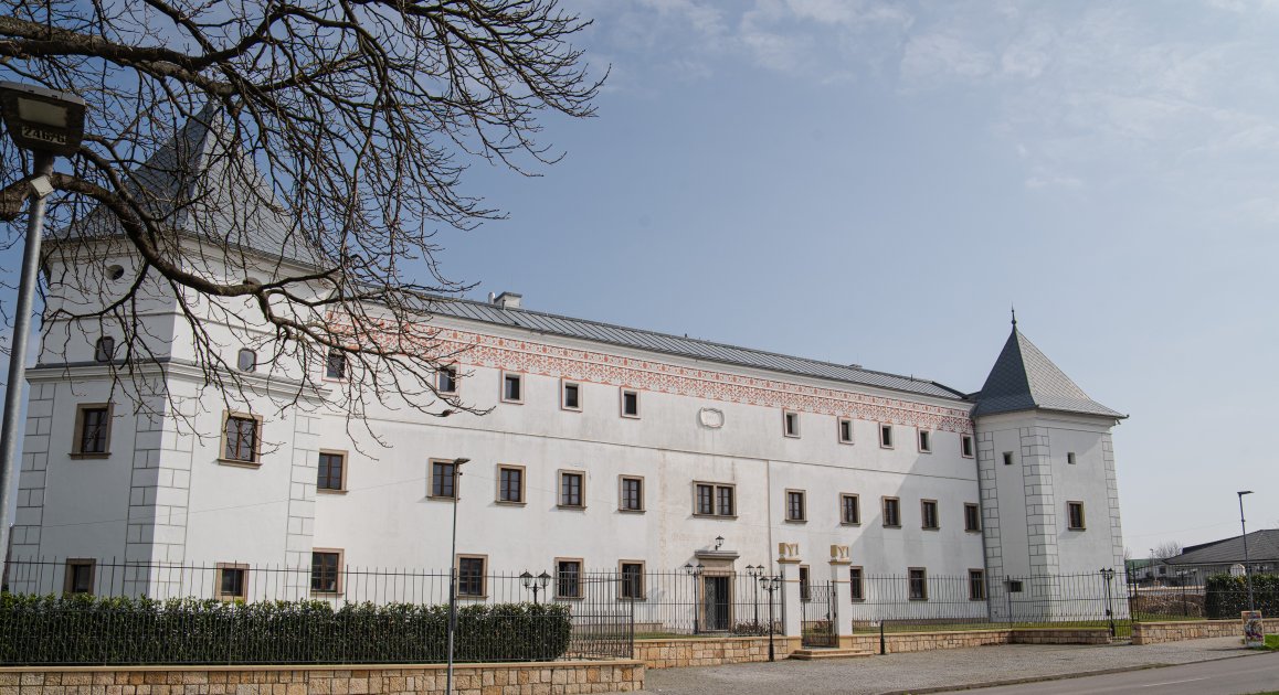 Renesančný kaštieľ v západoslovenskej obci Bošany by mal v budúcnosti ...