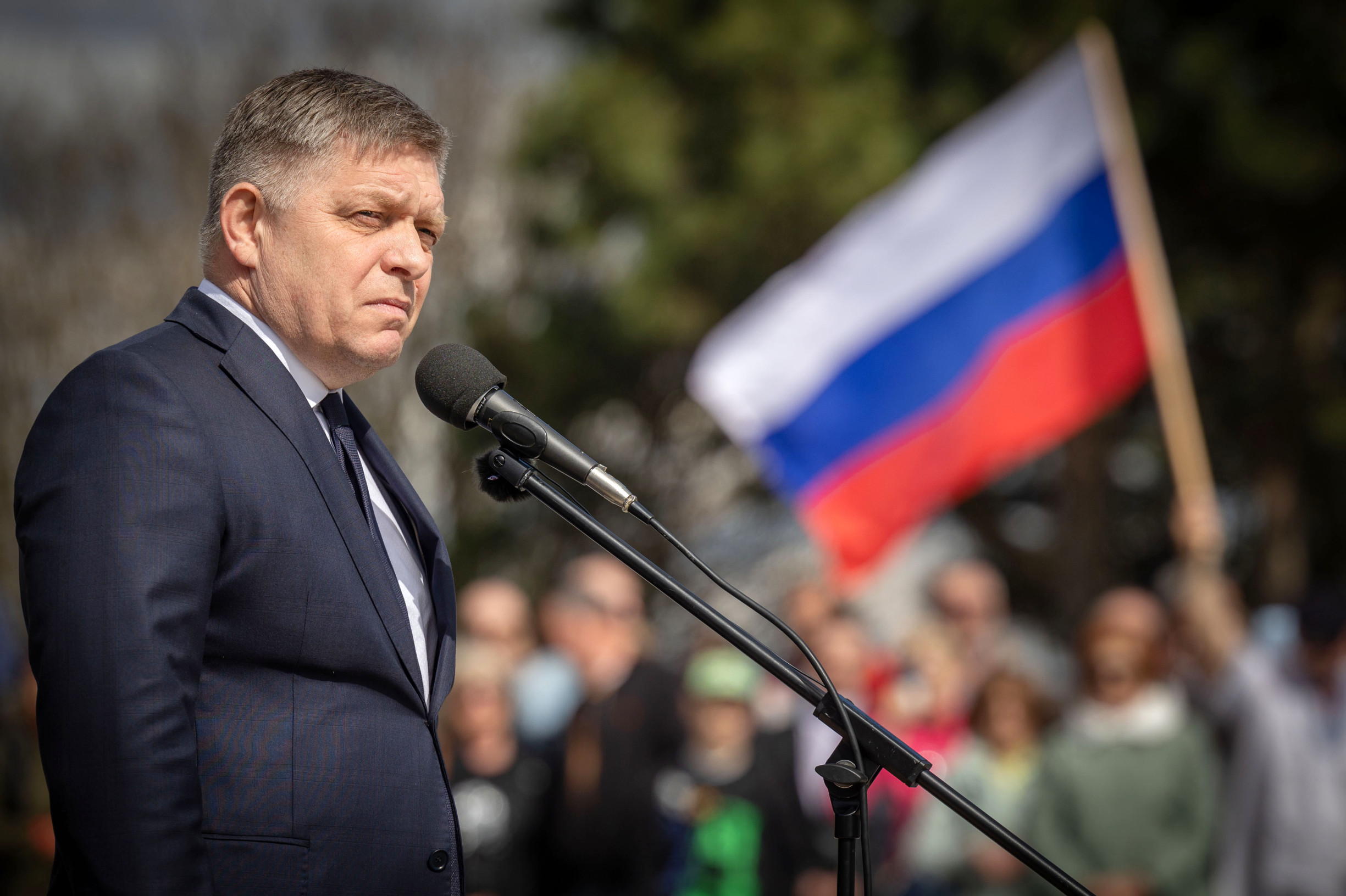 Robert Fico si výročie oslobodenia Bratislavy pripomenul na Slavíne ...