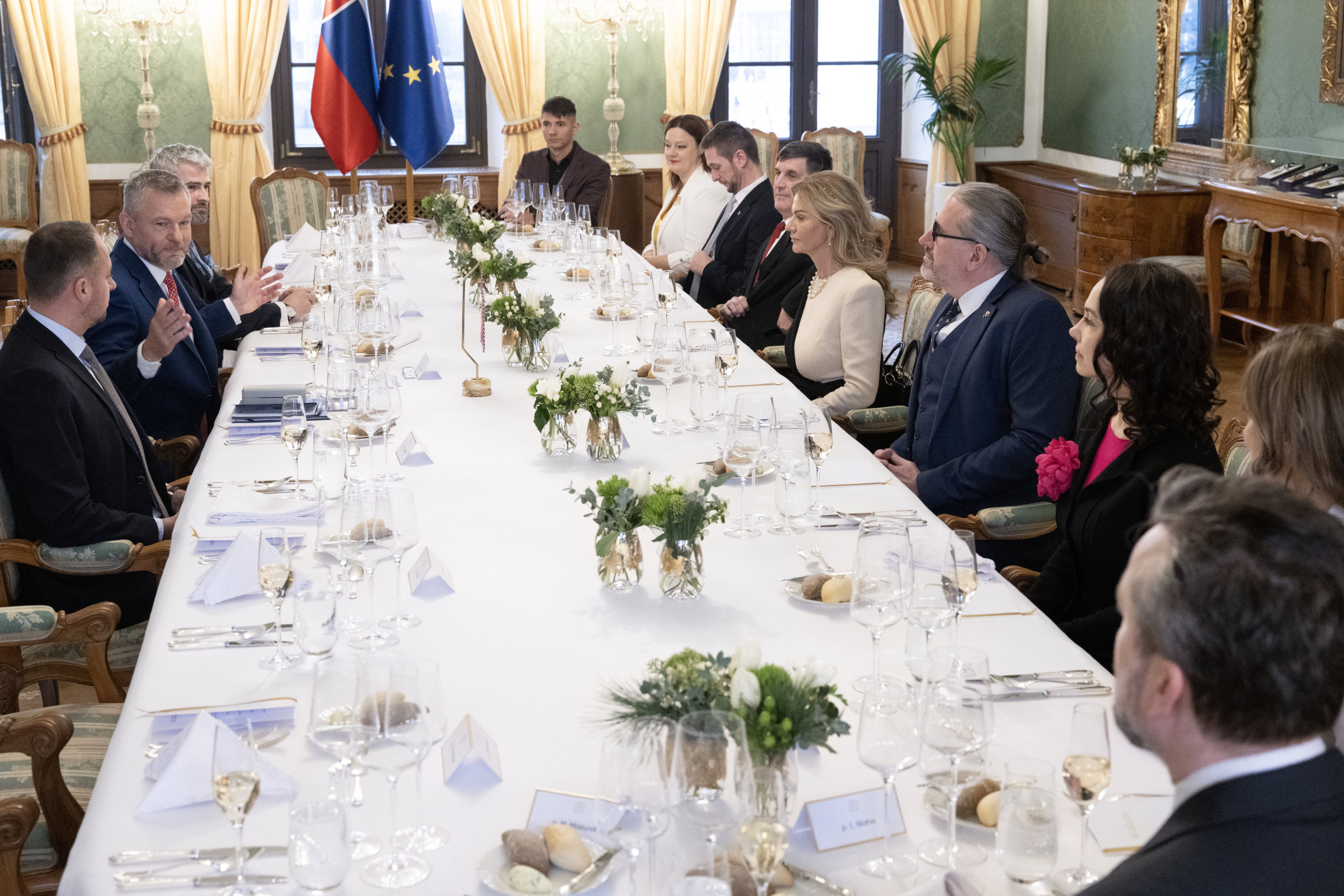 Prezident Peter Pellegrini absolvoval pracovný obed s europoslancami